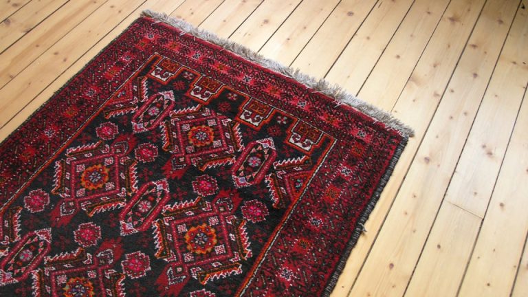 How to Incorporate Traditional Rugs into Modern Spaces - Shenasi Carpet